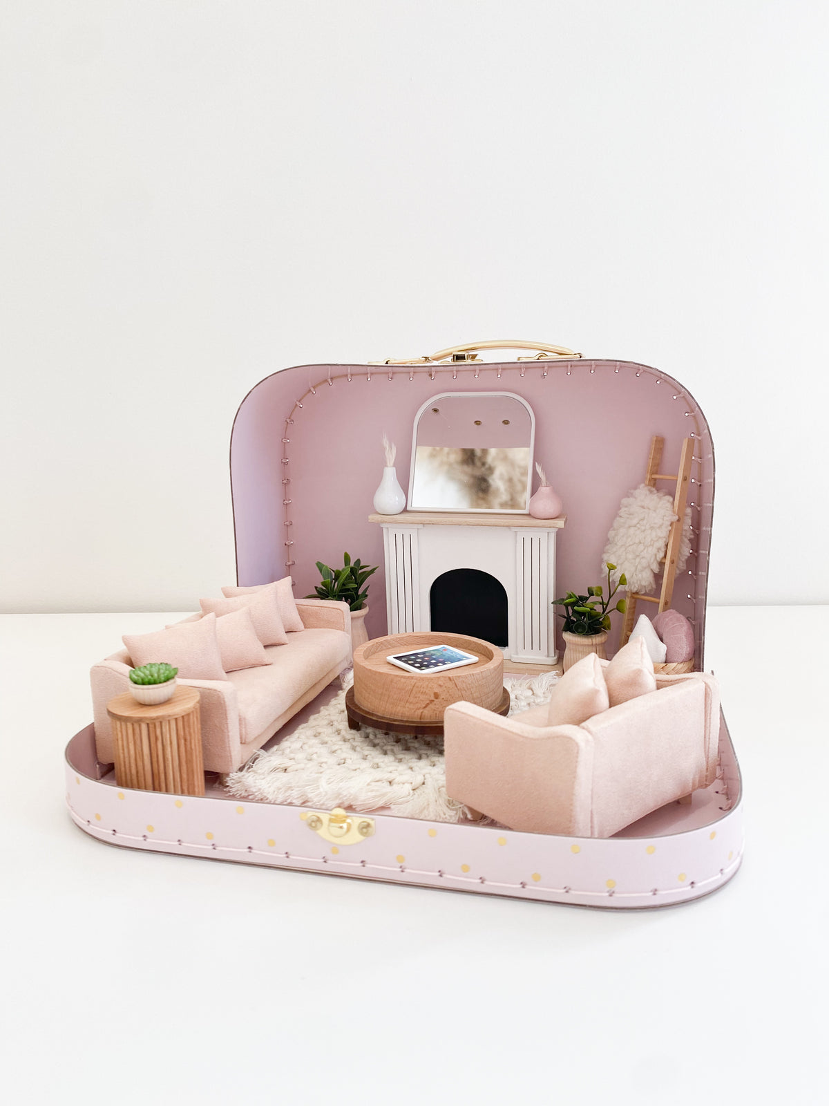 Macy Mae Designs | 1:12 Scale Dollhouse Decor, Furniture & Accessories